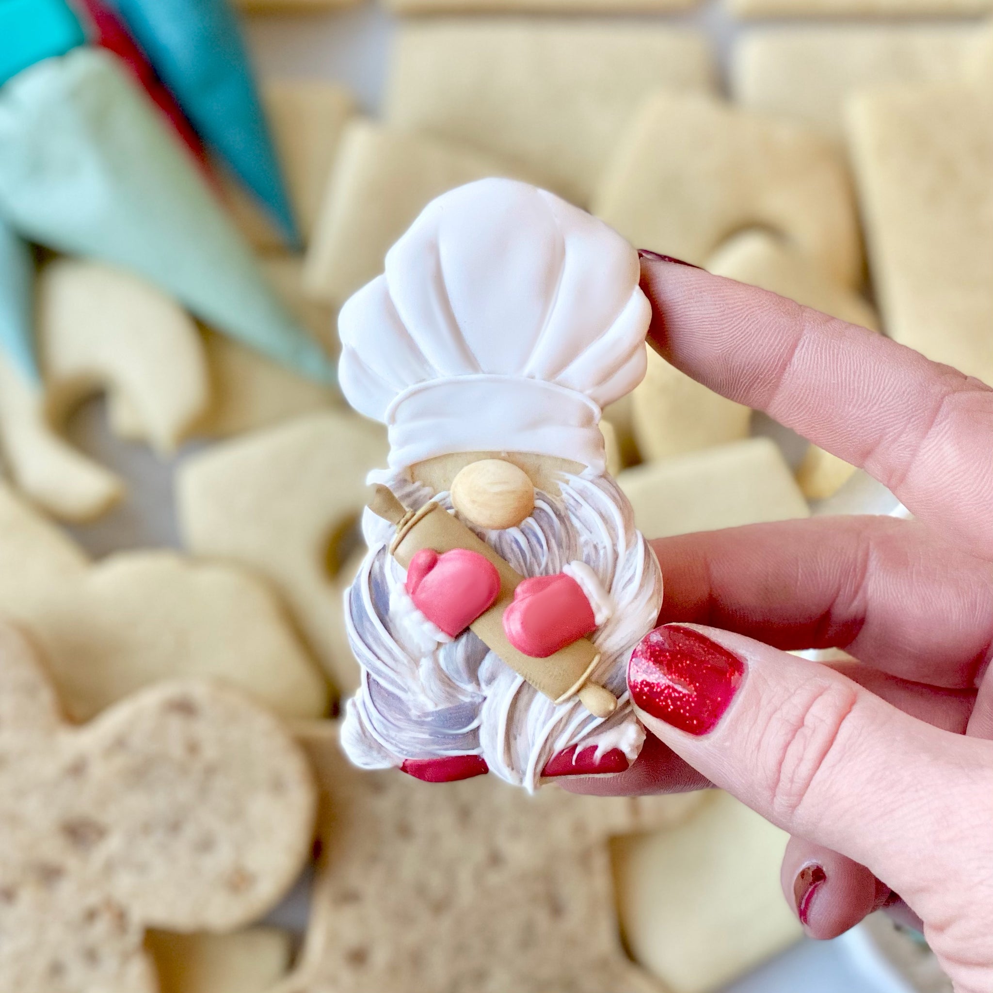 Sweet June Baker Gnome Cookie Cutter – KaleidaCuts